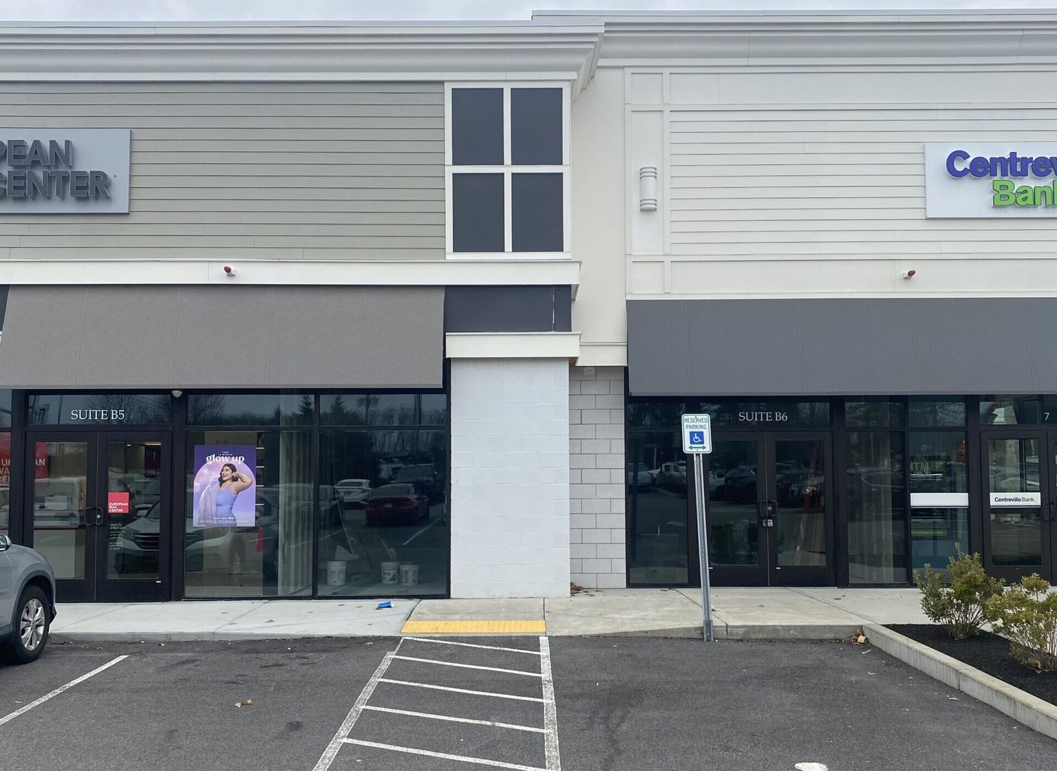 Commercial Reatil Spaces for Lease - Shops on 44, Smithfield