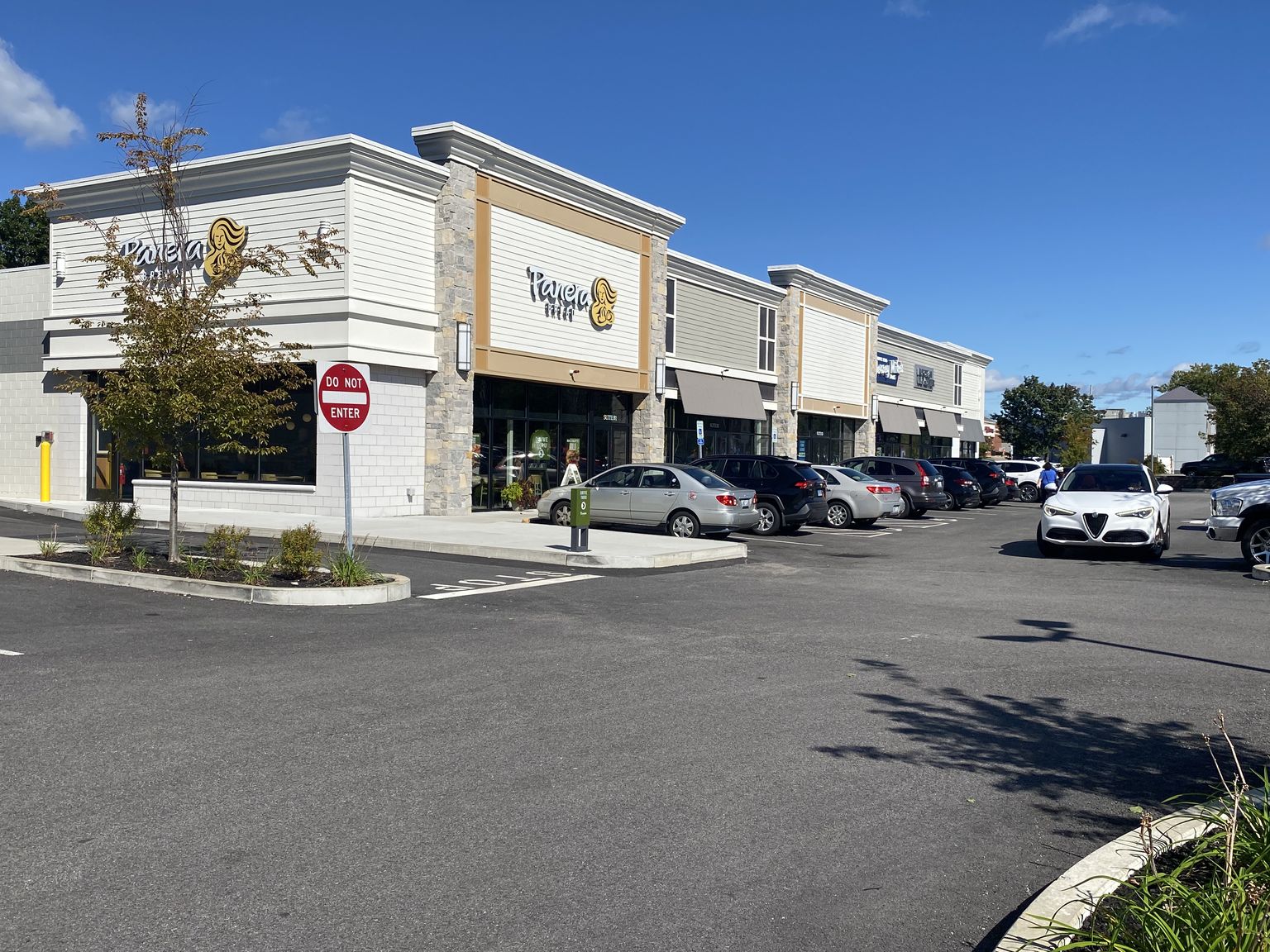 Commercial Reatil Spaces for Lease - Shops on 44, Smithfield